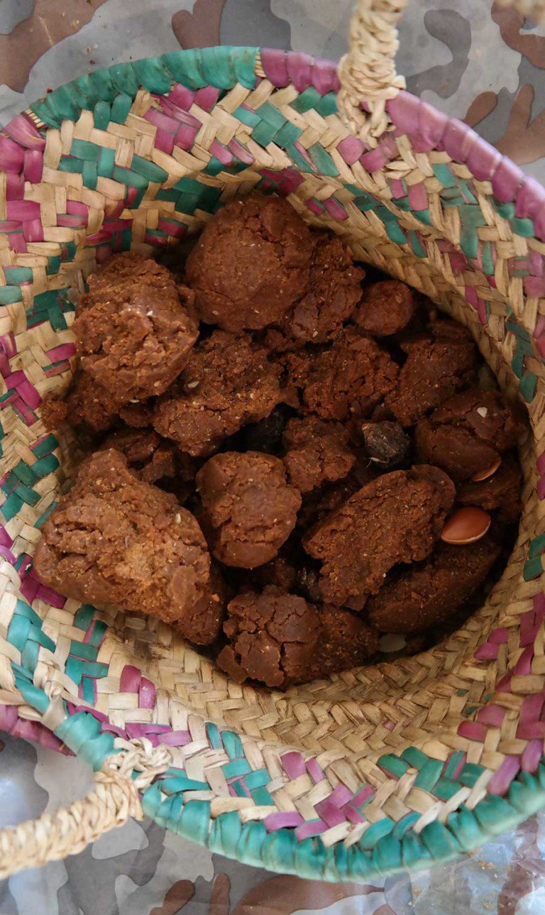 Argan Oil in a Nut Shell – How the Moroccan Gold is Made and Why It’s ...